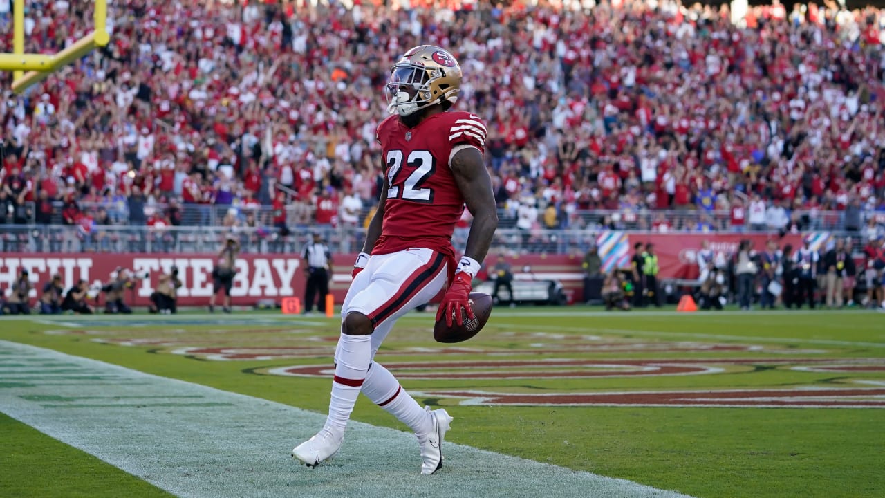Can't-Miss Play: San Francisco 49ers running back Jeff Wilson Jr. enters HYPERSPEED on 32-yard TD