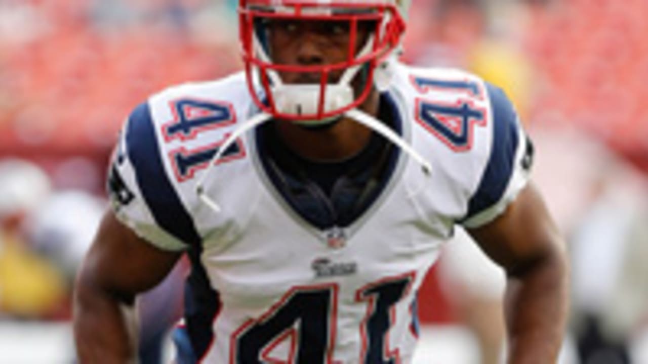Cowboys acquire CB Justin Green from Patriots for DE Ben Bass