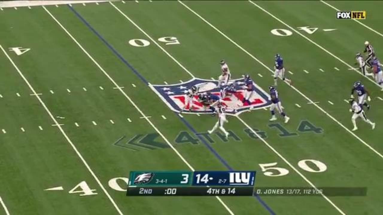 Philadelphia Eagles defenders swarm New York Giants quarterback Daniel ...