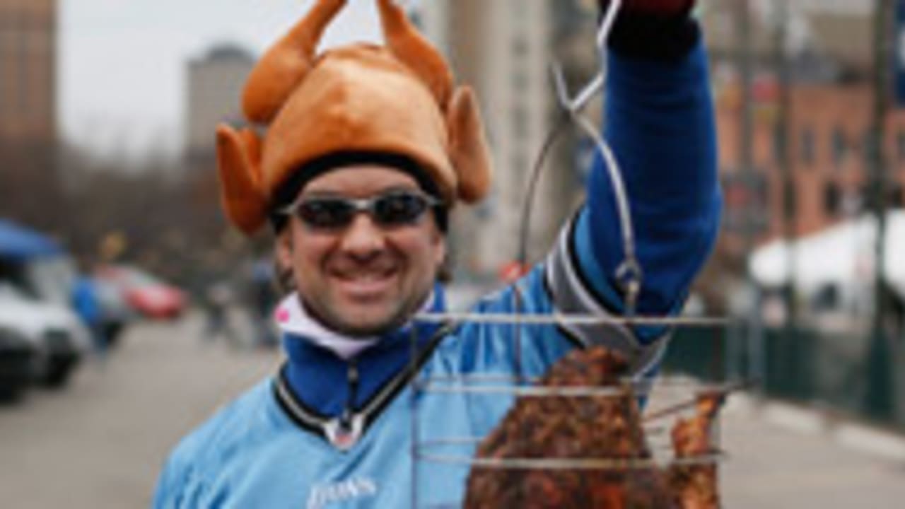 Photos: NFL fans celebrate on Thanksgiving
