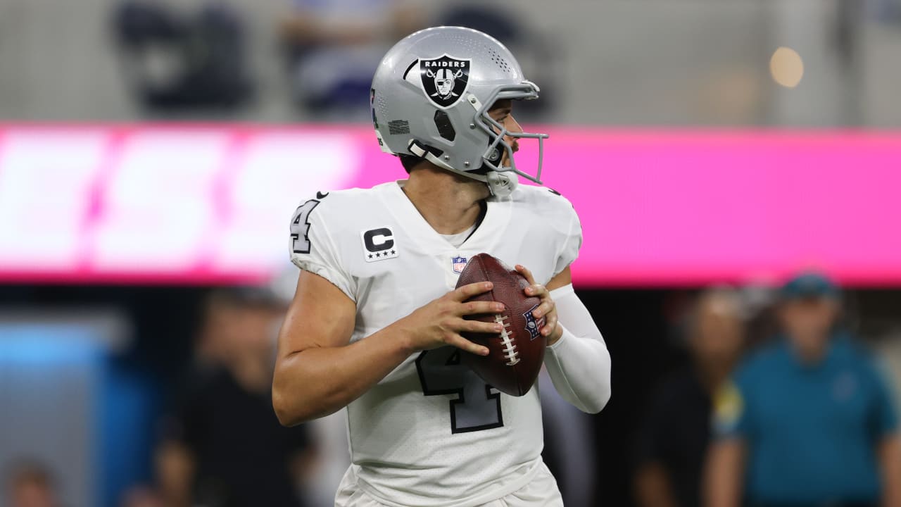 Las Vegas Raiders quarterback Derek Carr's best passes from 2-TD night ...