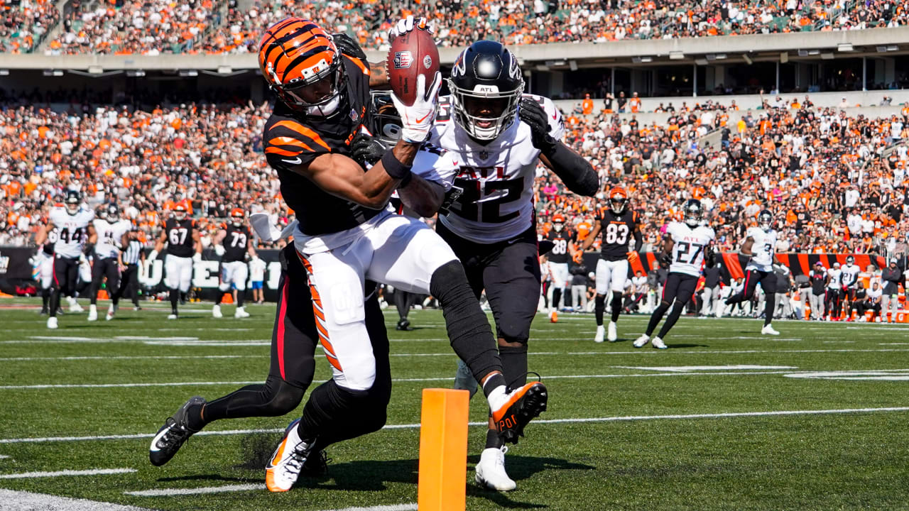 Cincinnati Bengals quarterback Joe Burrow's 32-yard TD launch to wide ...