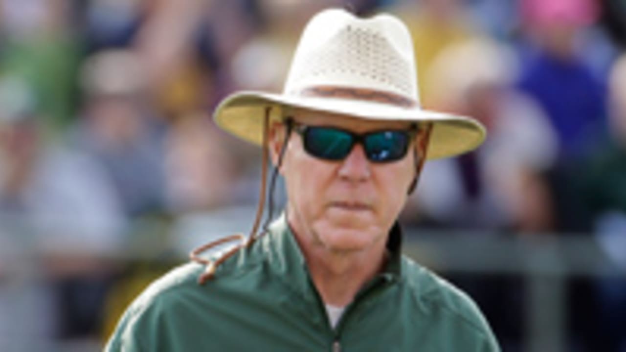 Packers GM Ted Thompson under contract for five years