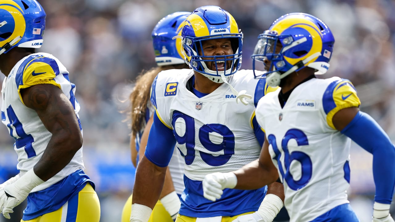 Can't-Miss Play: Dallas Cowboys tackle Tyler Smith's hold can't deter ...