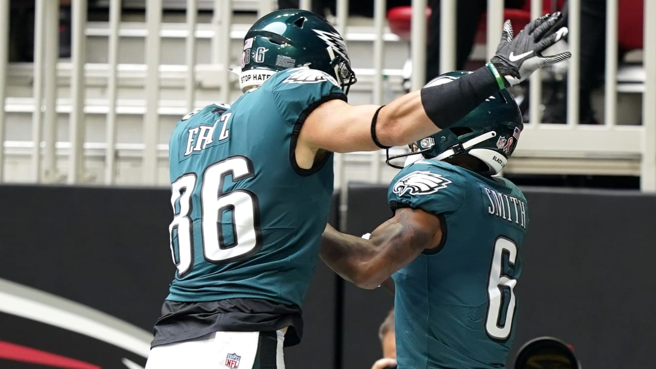 Philadelphia Eagles wide receiver DeVonta Smith's first NFL catch goes ...