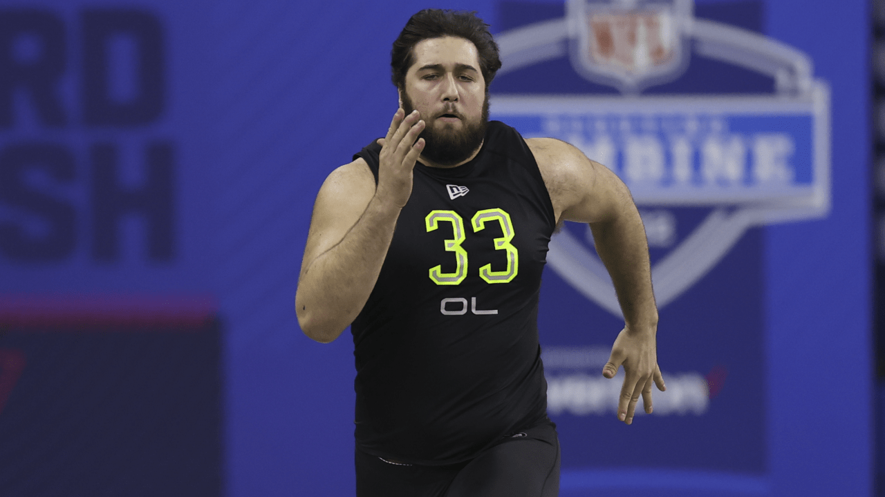 Offensive lineman Max Mitchell runs official 5.32-second 40-yard dash ...