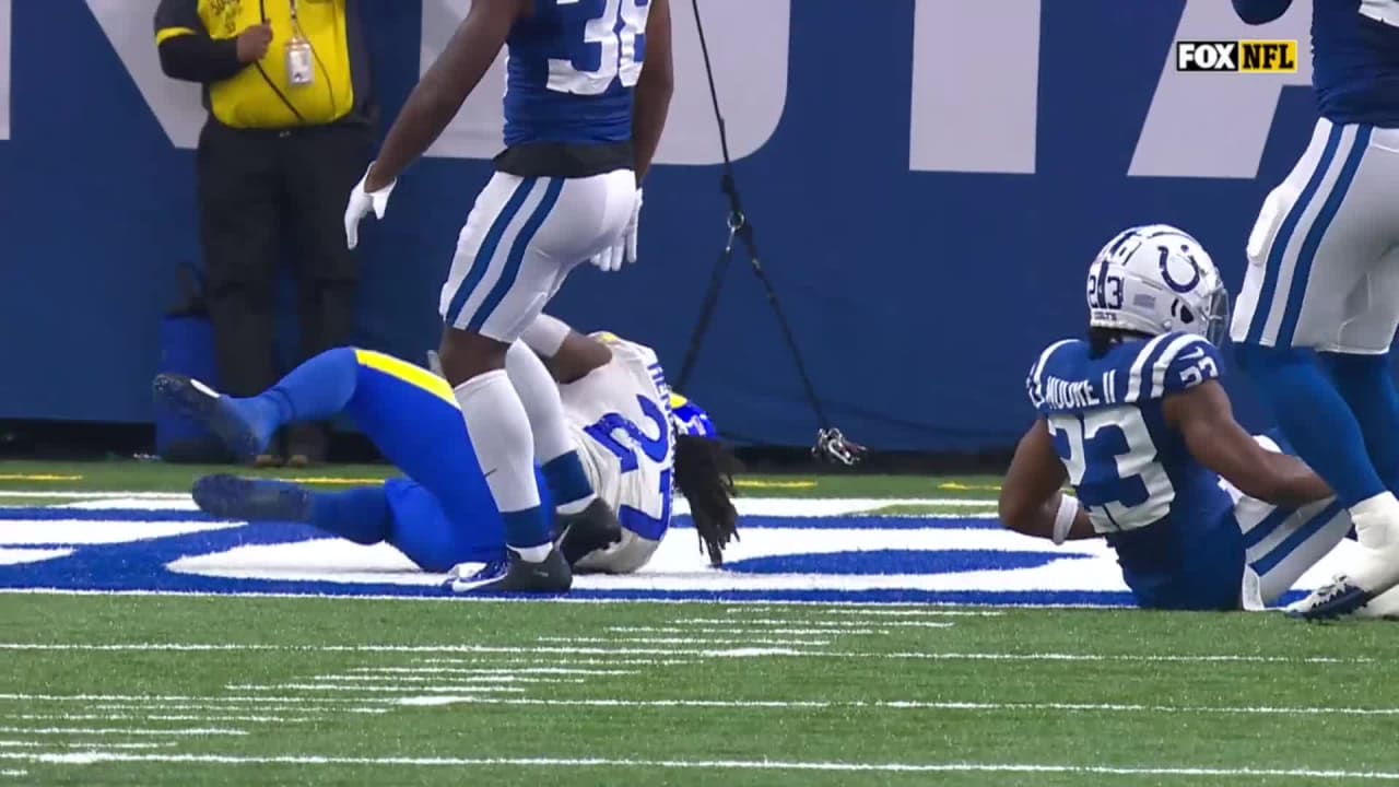 Los Angeles Rams running back Darrell Henderson goes airborne for TD to ...