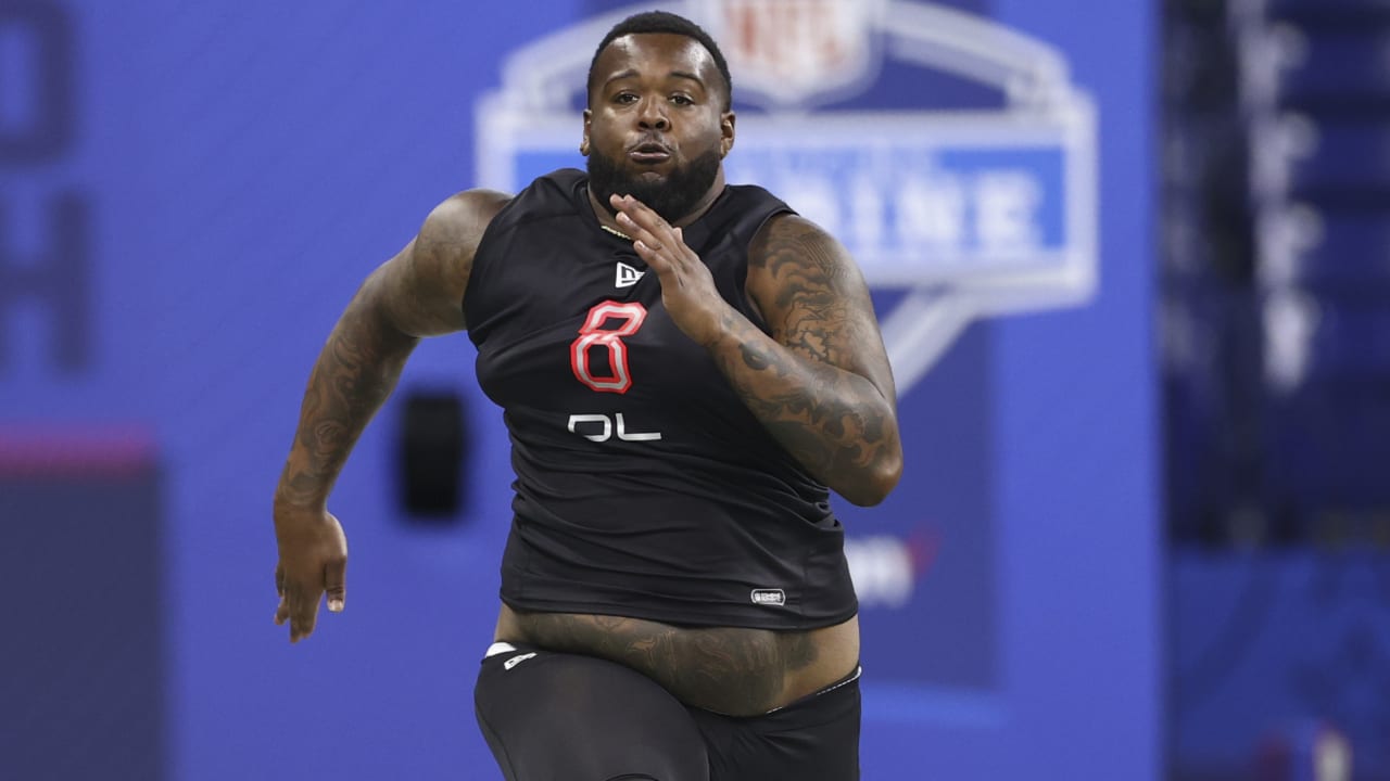 Defensive lineman Neil Farrell Jr. runs official 5.41-second 40-yard ...