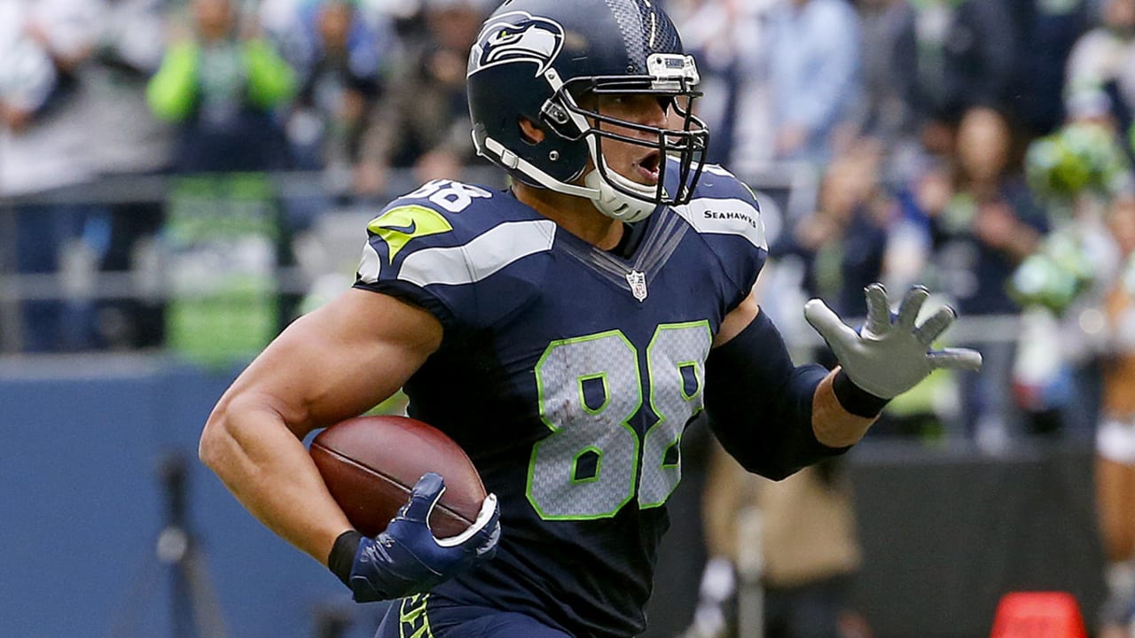Cards' Minter on how to cover Jimmy Graham: 'Pray'