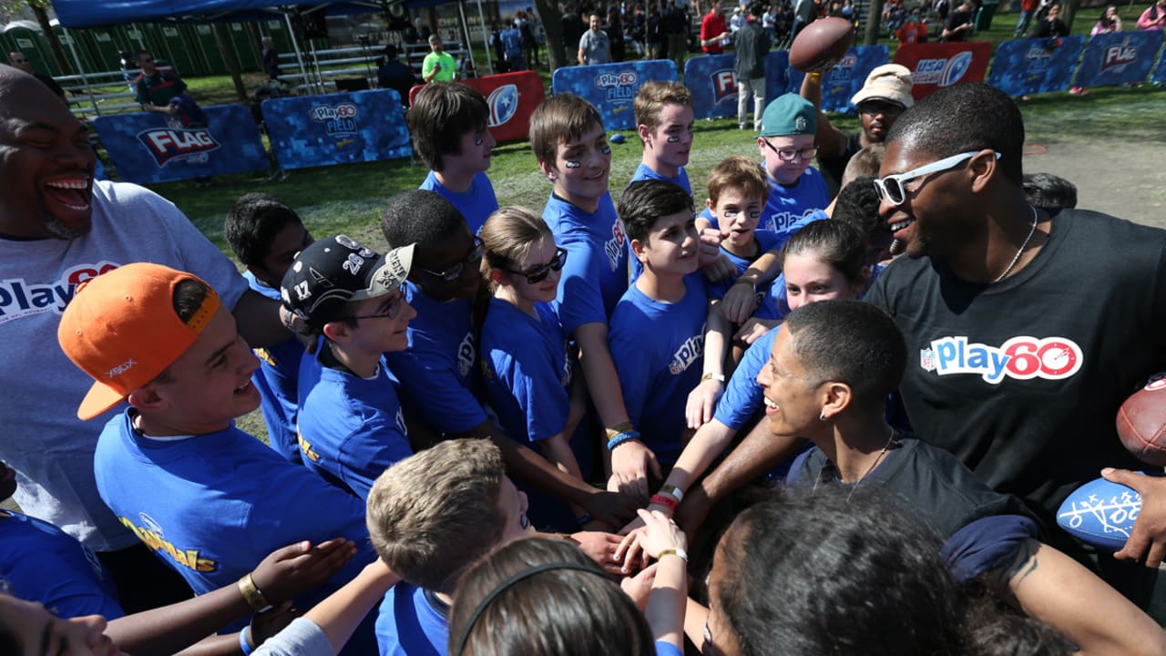 First-ever NFL Draft Family Football Clinic kicks off