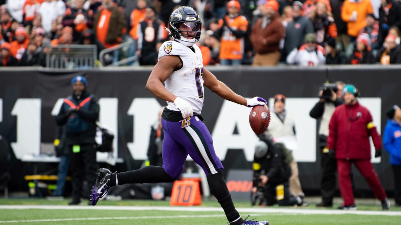 Baltimore Ravens running back Kenyan Drake's untouched 4-yard TD run ...