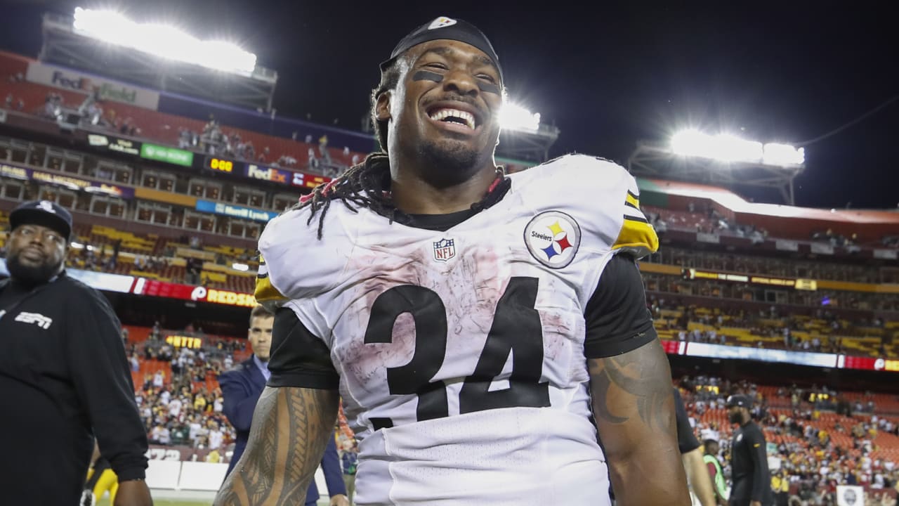 Is DeAngelo Williams becoming a pro wrestler?