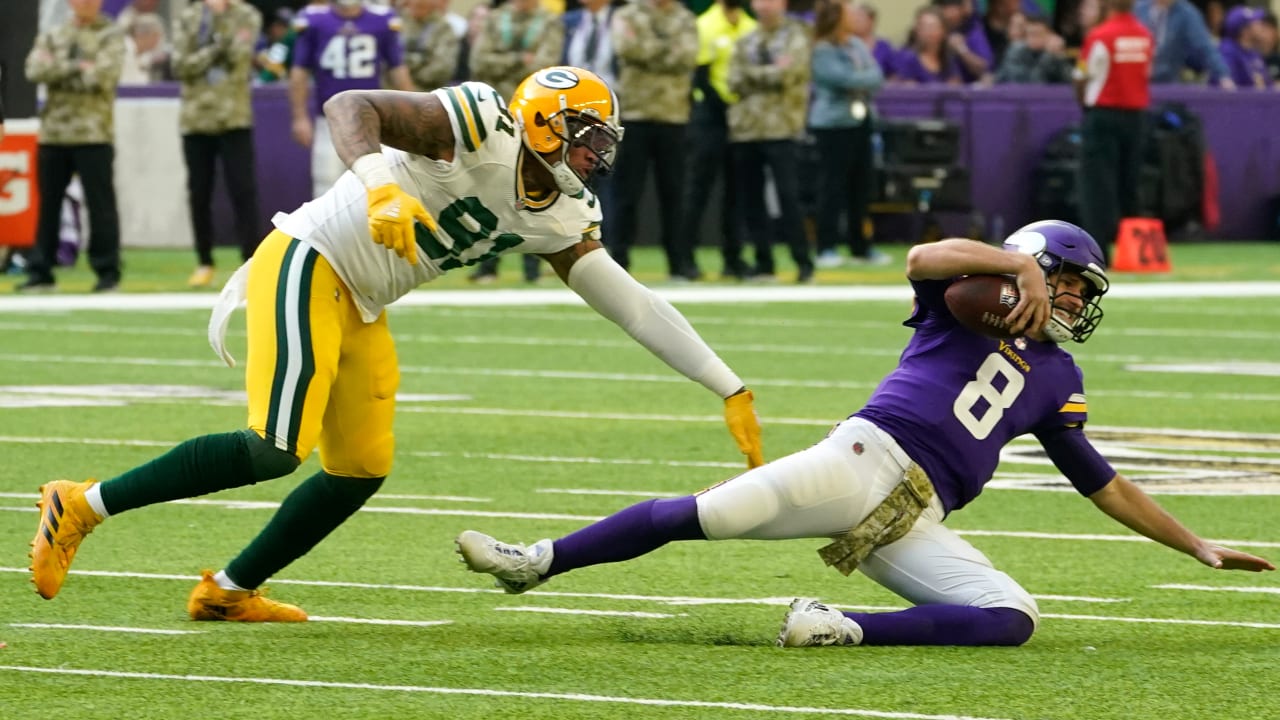 Green Bay Packers linebacker Preston Smith blurs around the edge on ...
