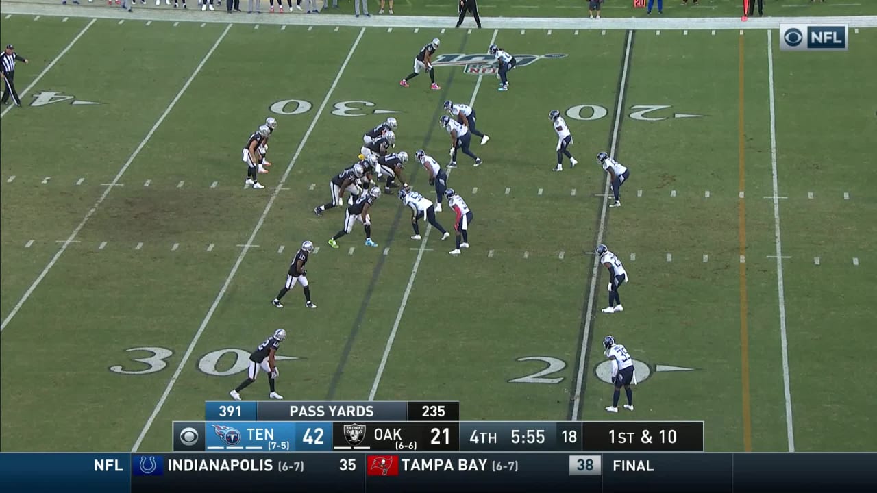 DeAndre Washington takes Derek Carr's dumpoff 24 yards near pylon