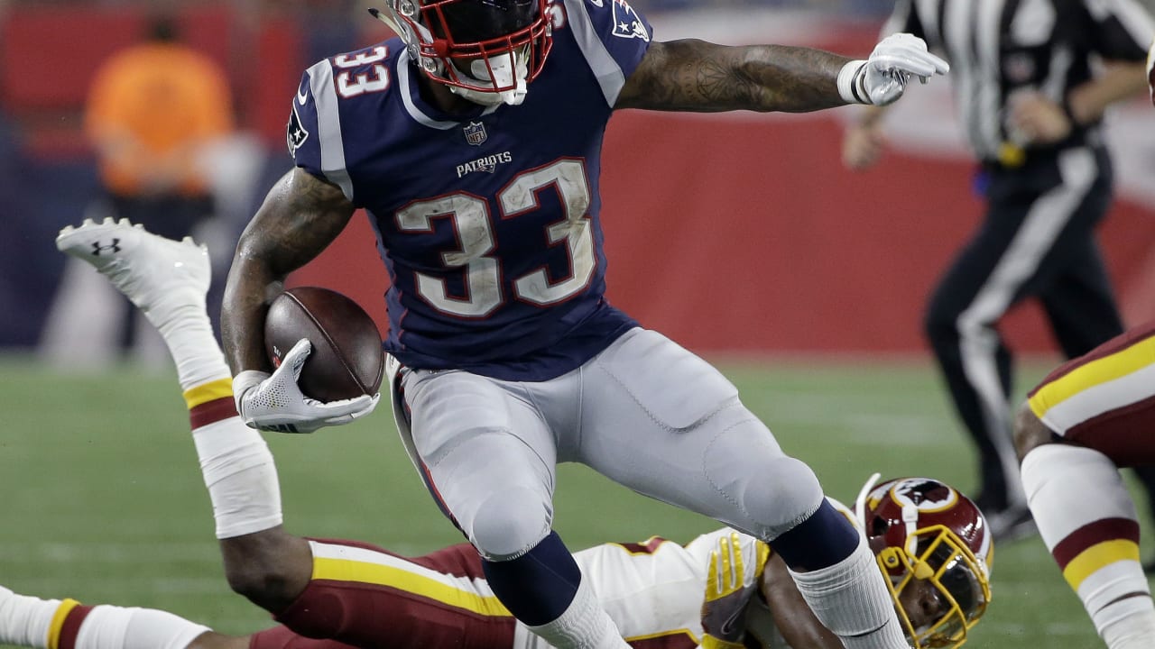 Jeremy Hill makes case to win Patriots backup RB spot