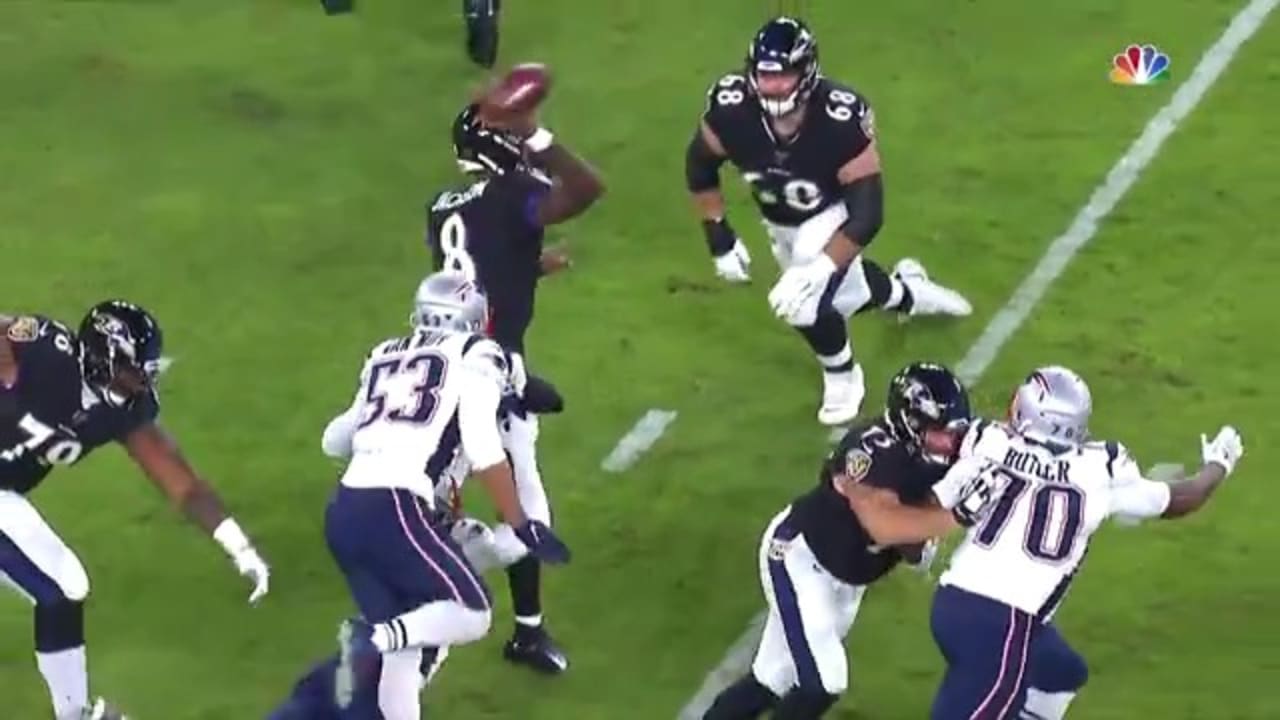 Lamar Jackson somehow delivers third-down throw while getting spun down