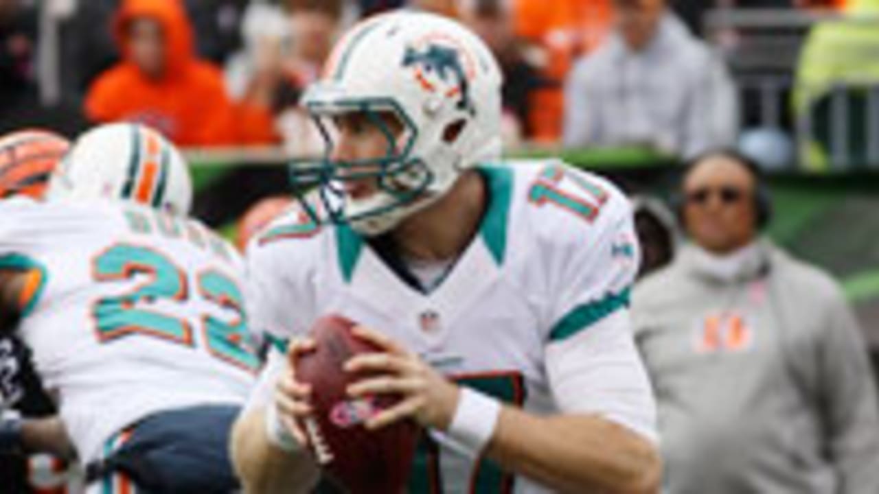 Ryan Tannehill keeps up with fellow rookies Andrew Luck, RG3