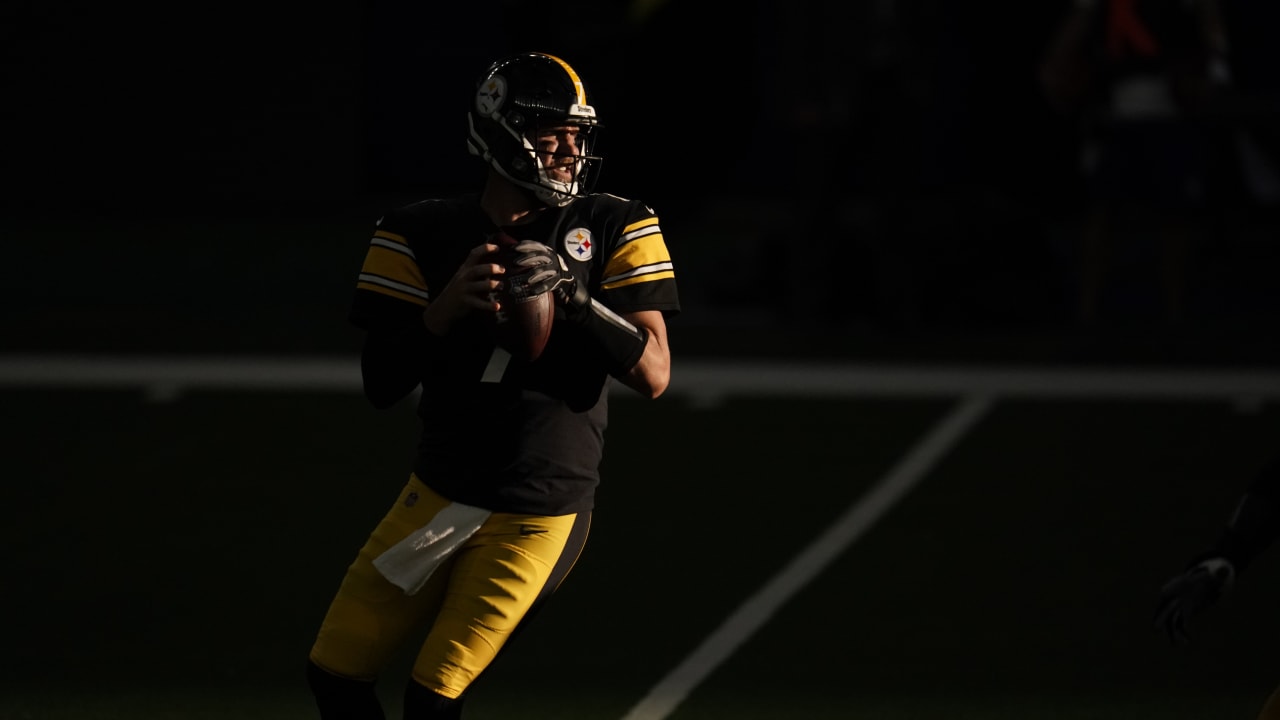 Top 10 photos from Week 9 of the 2020 Season