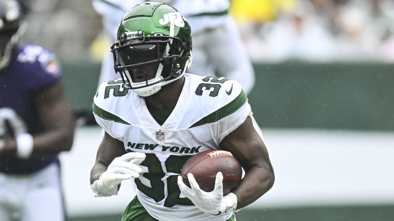New York Jets running back Michael Carter flashes speed on 19-yard ...