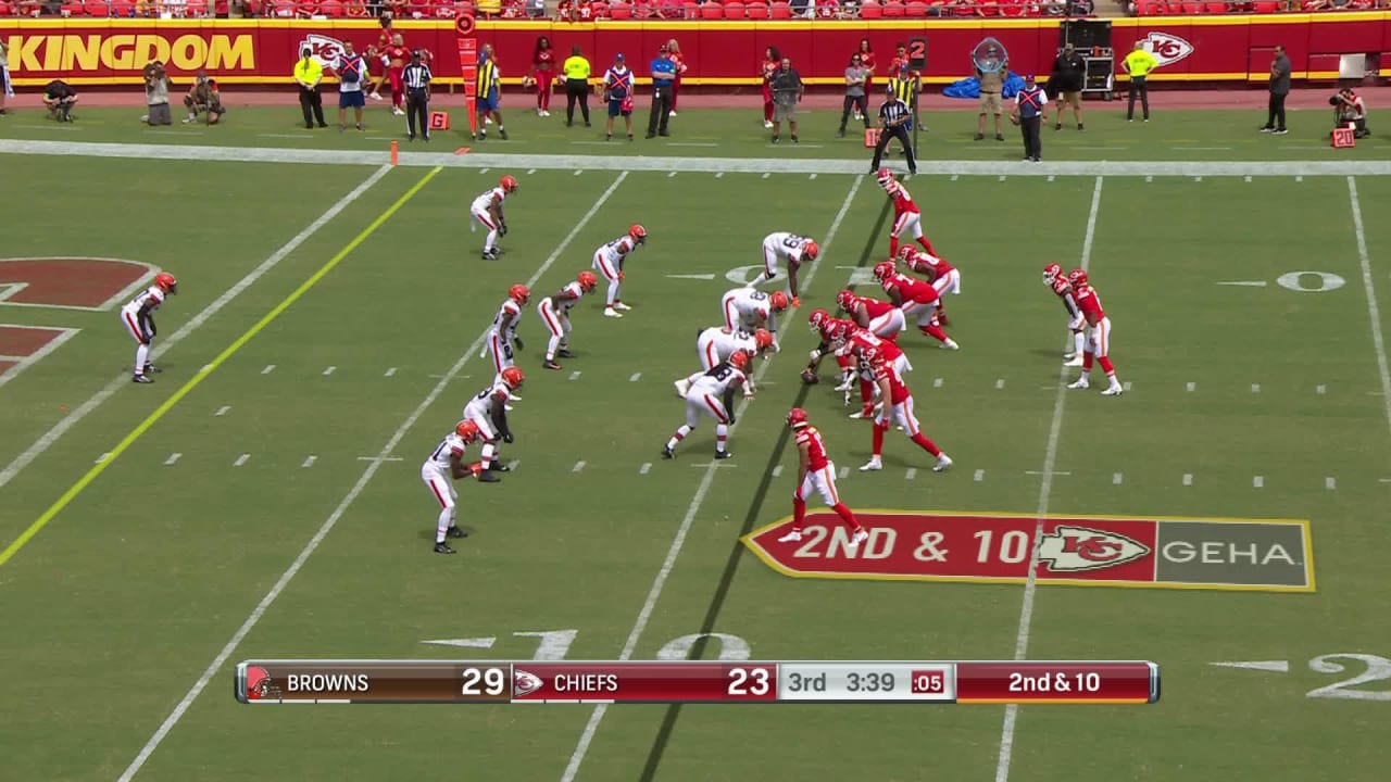 Kansas City Chiefs quarterback Chris Oladokun flips 11-yard TD to tight ...