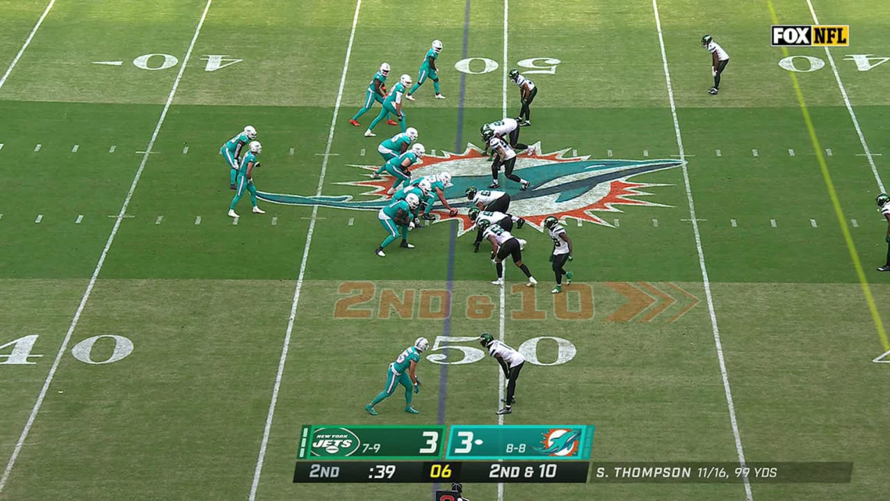 New York Jets linebacker Quincy Williams engulfs Skylar Thompson for 12 ...