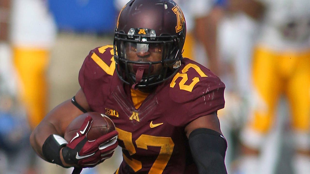 Tennessee Titans, David Cobb agree to terms