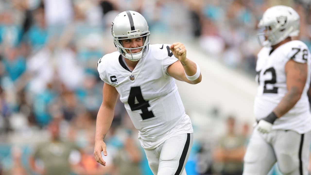 Can't-Miss Play: Las Vegas Raiders quarterback Derek Carr's elongated ...