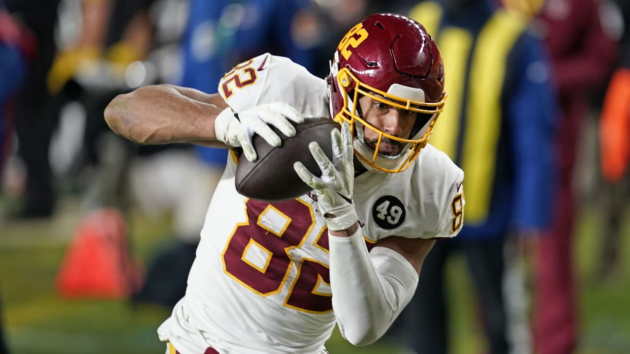 Washington Football Team quarterback Alex Smith lofts perfect 15-yard ...