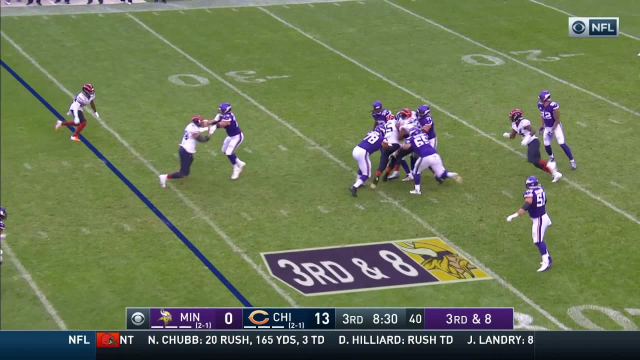 Khalil Mack fights off holding penalty, double team for second sack