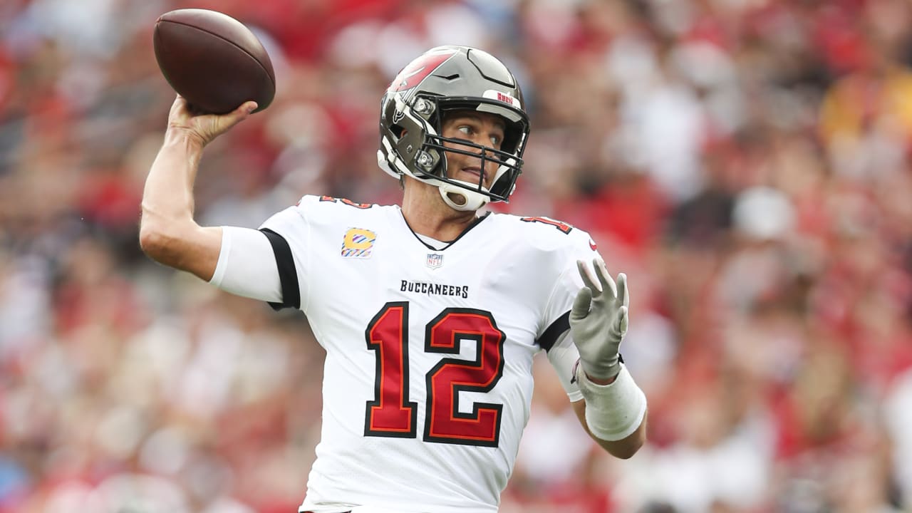 Tampa Bay Buccaneers quarterback Tom Brady throws 600th career NFL TD pass