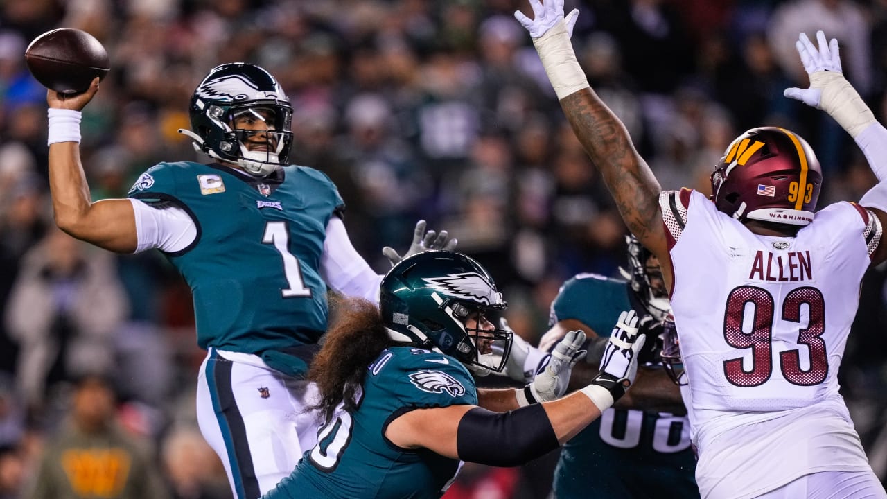 Philadelphia Eagles quarterback Jalen Hurts delivers jump-pass TD to ...