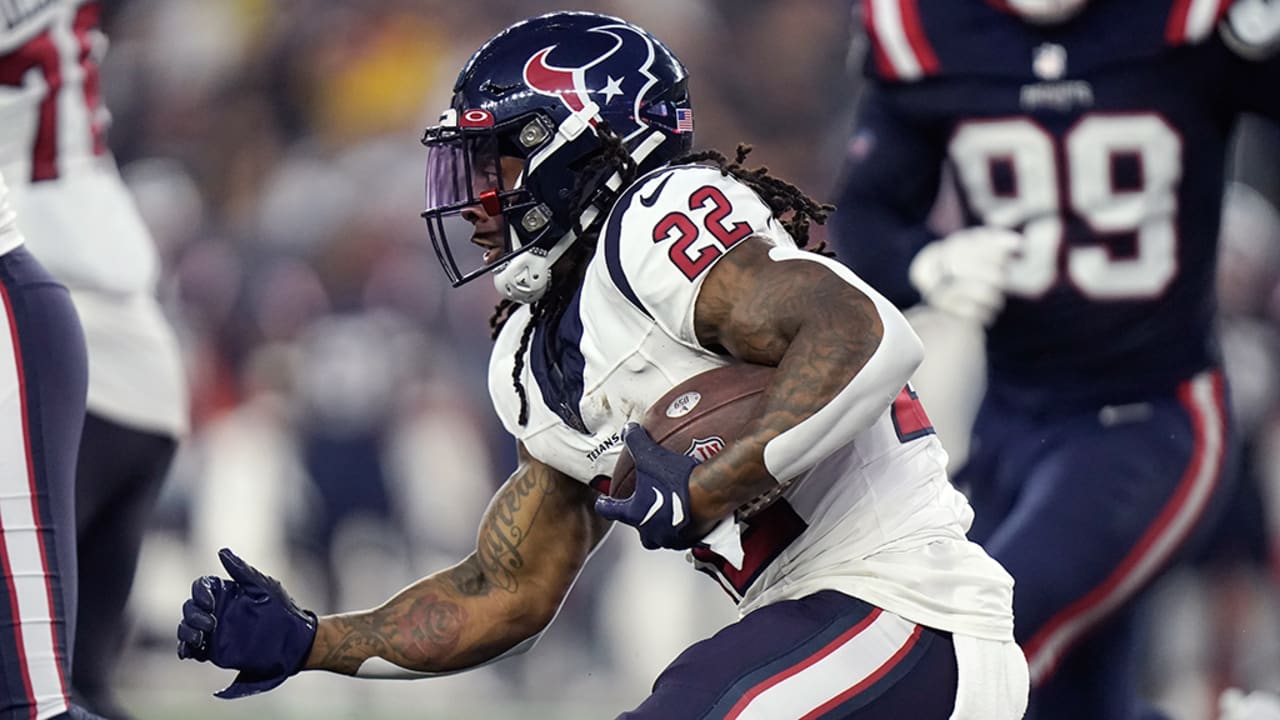 Houston Texans running back Mike Boone's 12-yard burst ends with jersey ...