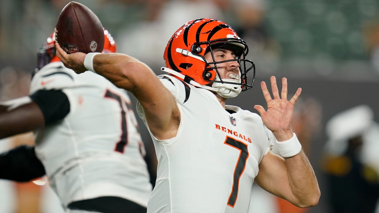 Cincinnati Bengals quarterback Drew Plitt shows incredible touch on 25 ...
