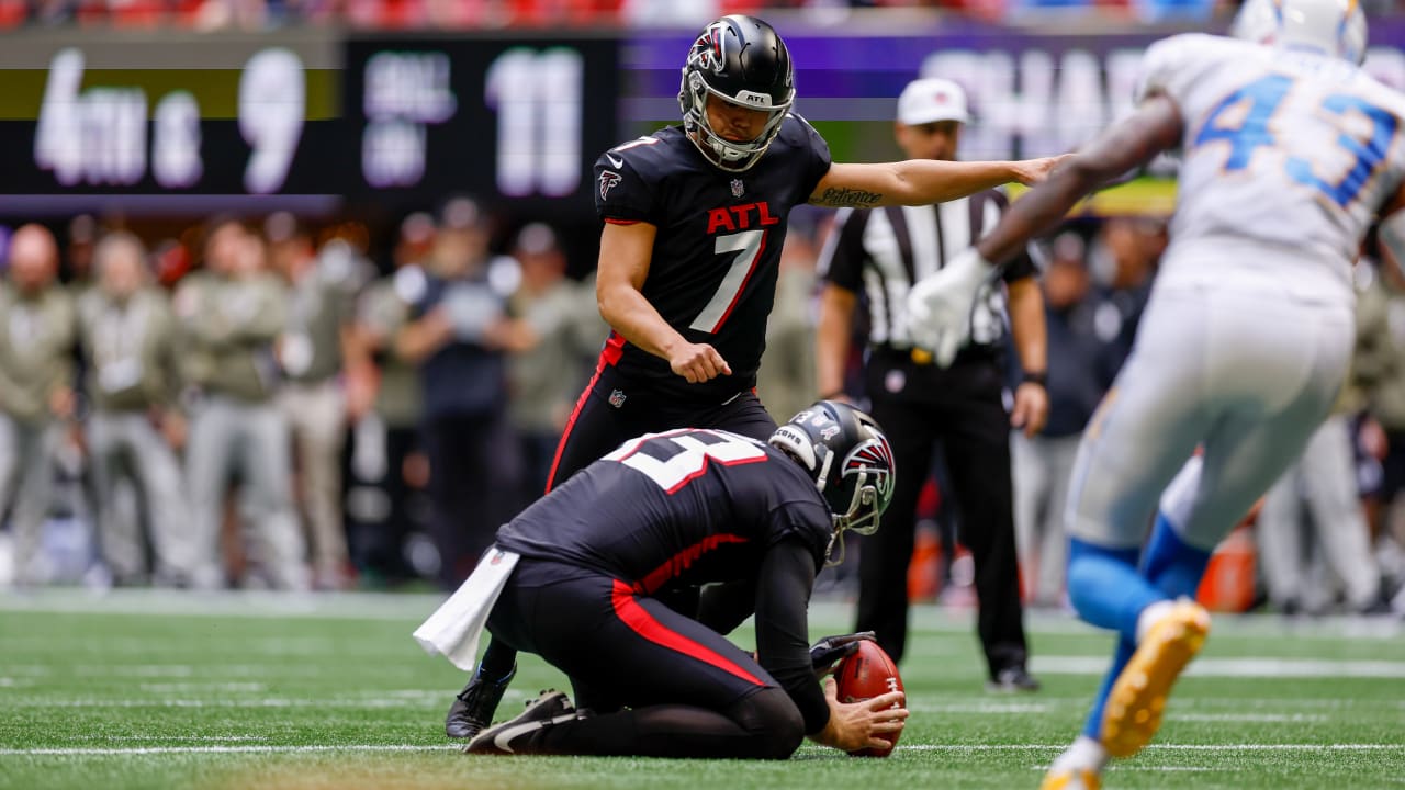 Kicker Younghoe Koo's 29-yard field goal extends Atlanta Falcons' lead ...