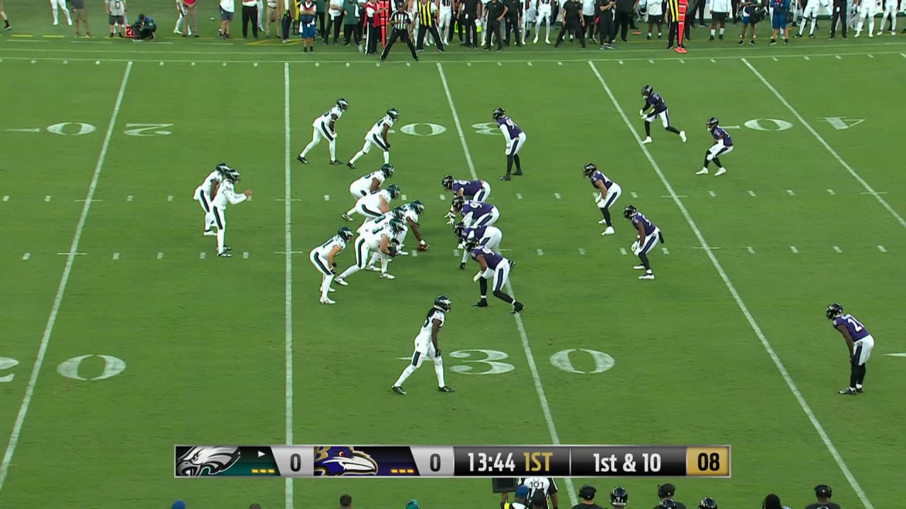 Baltimore Ravens linebacker Malik Harrison trips up Philadelphia Eagles ...