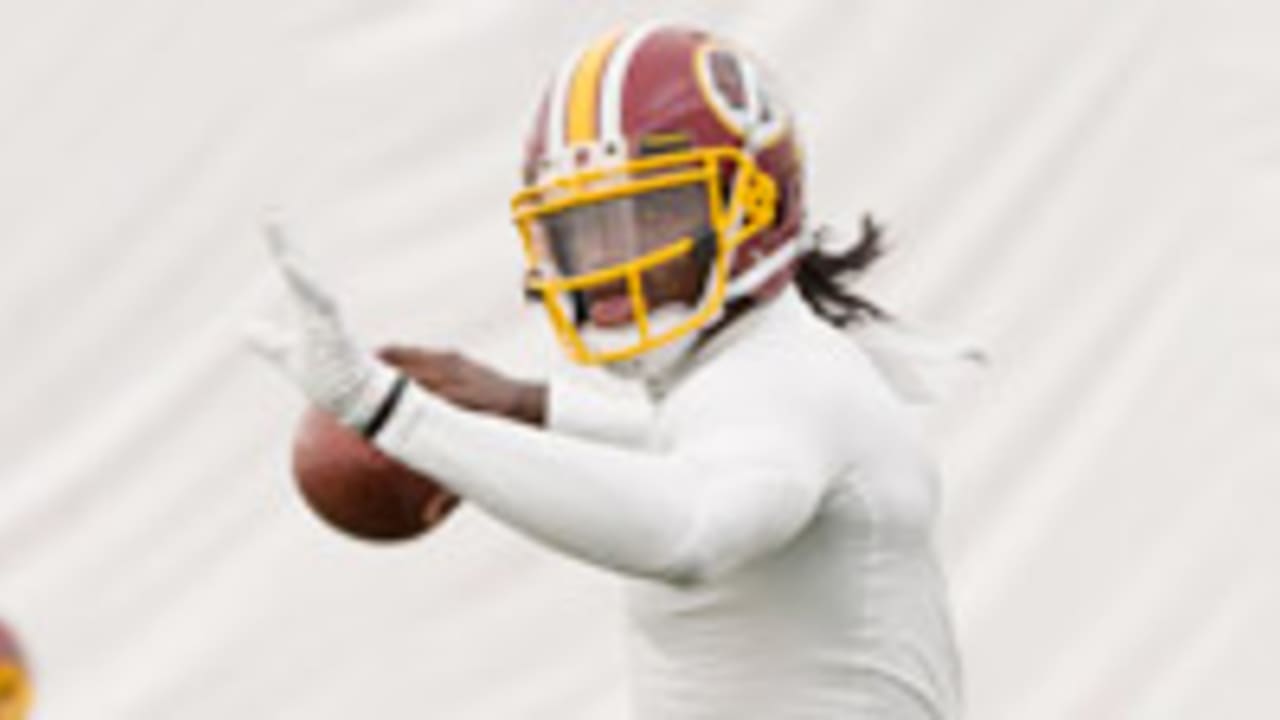 RGIII displays accuracy at Washington Redskins camp