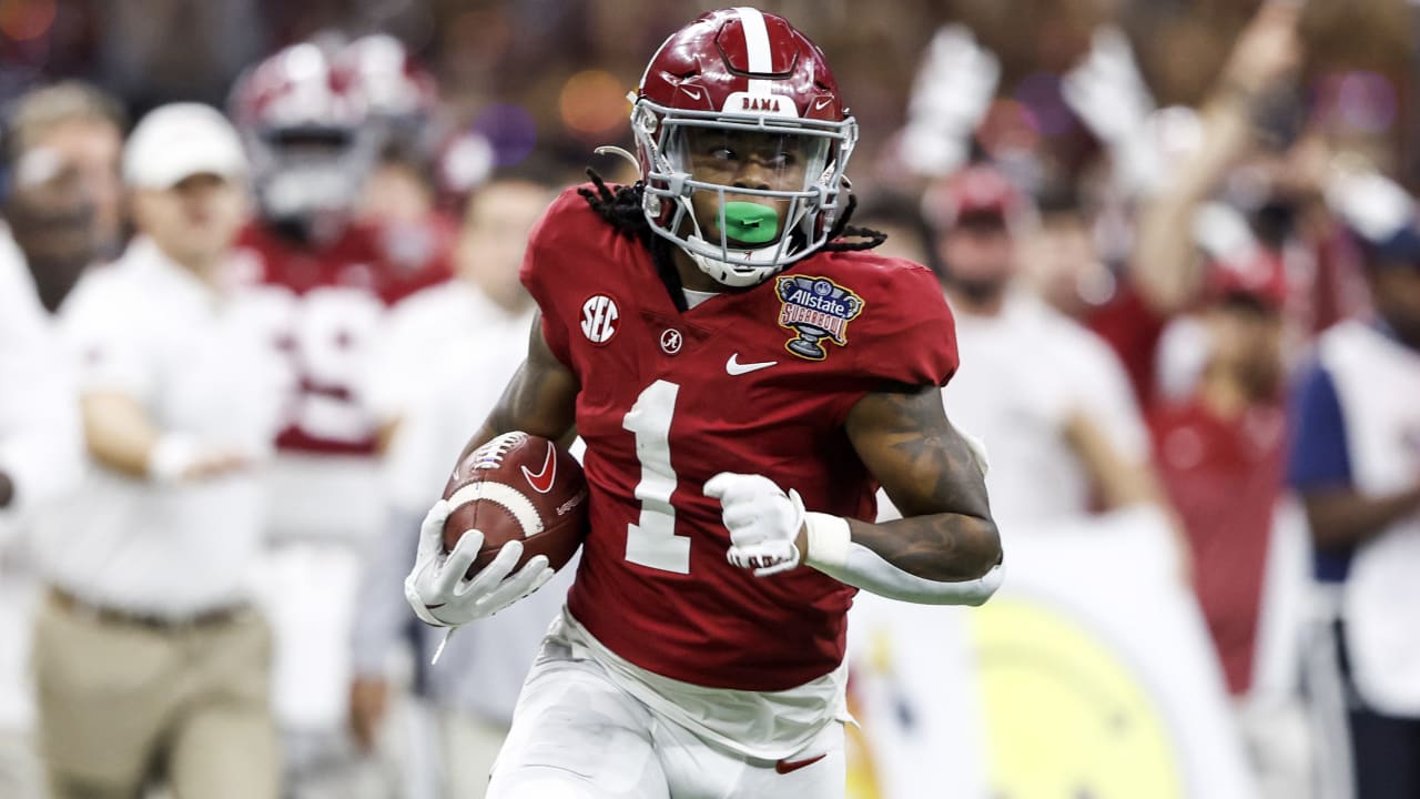 PFF's Mike Renner: Jahmyr Gibbs could land with Atlanta Falcons or ...