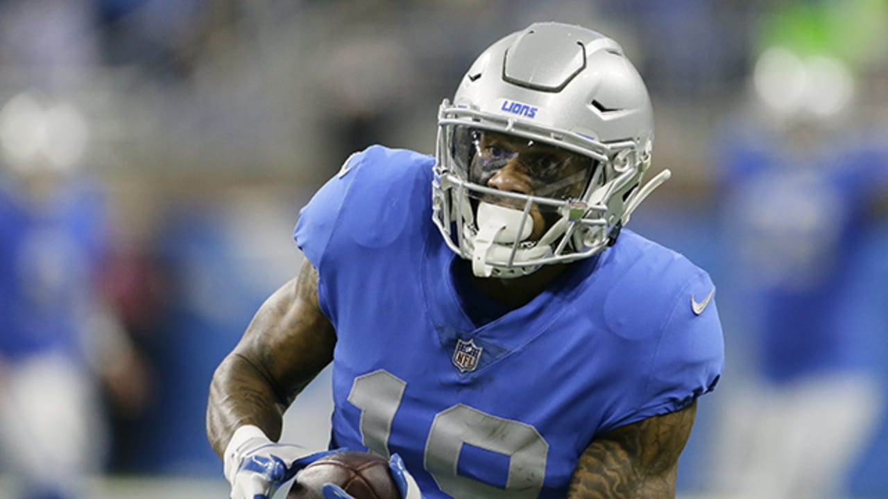 Kenny Golladay turns a short pass into a long gain for first down