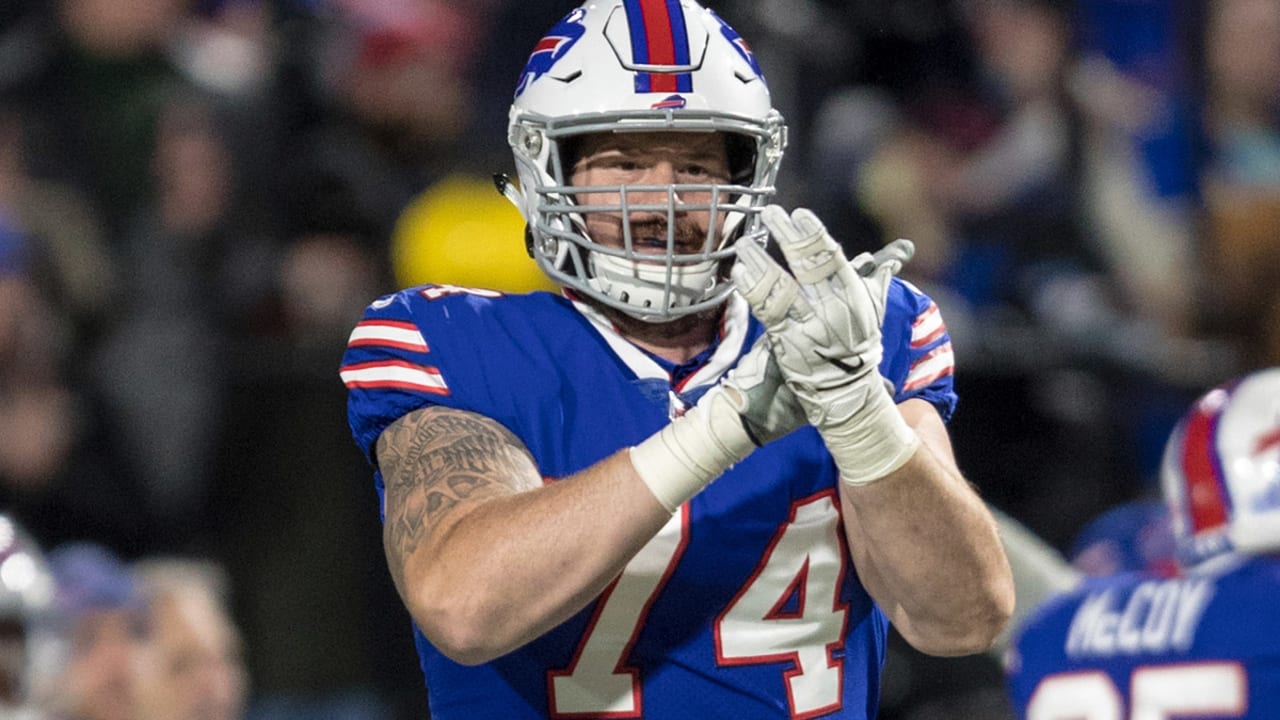 Ex-Vikings OL Jeremiah Sirles announces retirement