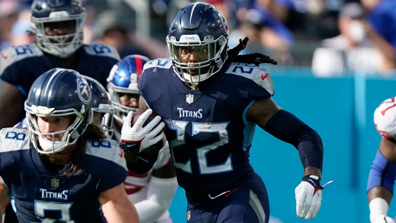 Tennessee Titans running back Derrick Henry flashes burst on 18-yard ...