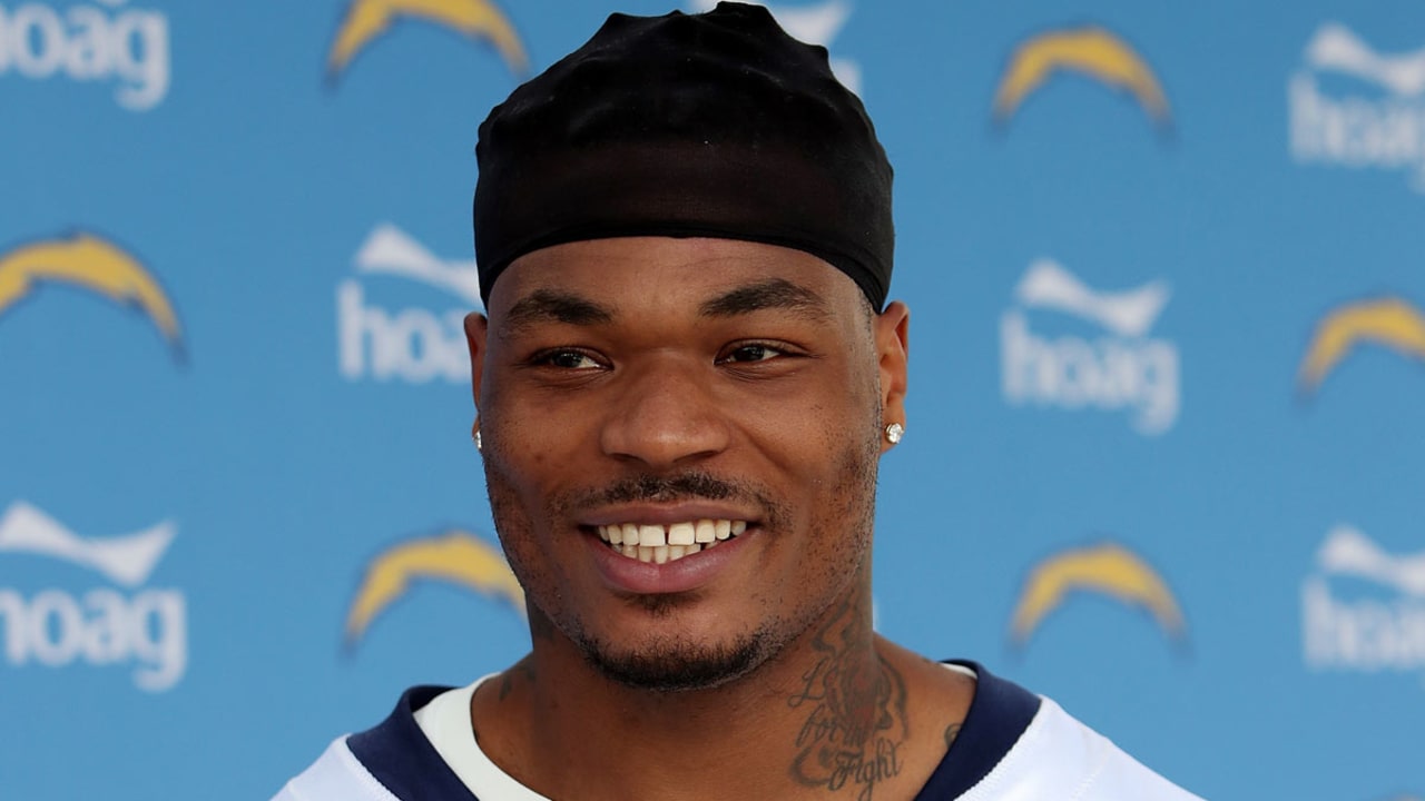 Chargers sign first-round safety Derwin James
