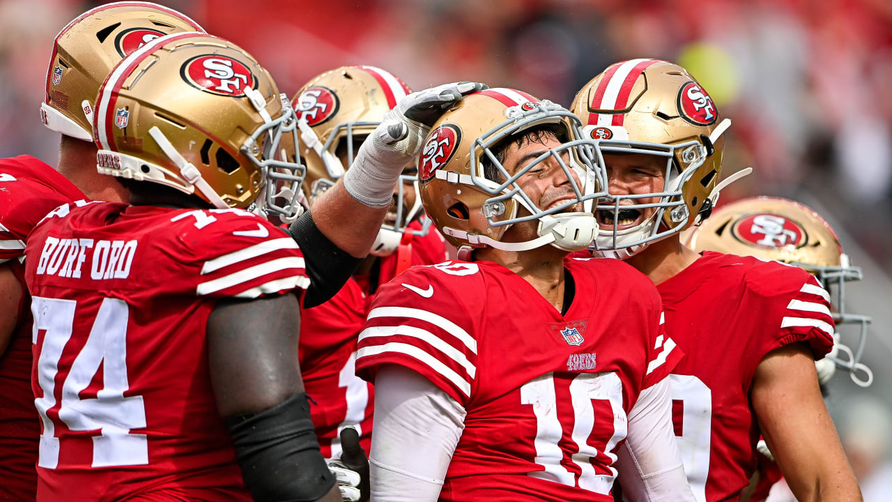 San Francisco 49ers teammates embrace San Francisco 49ers quarterback ...