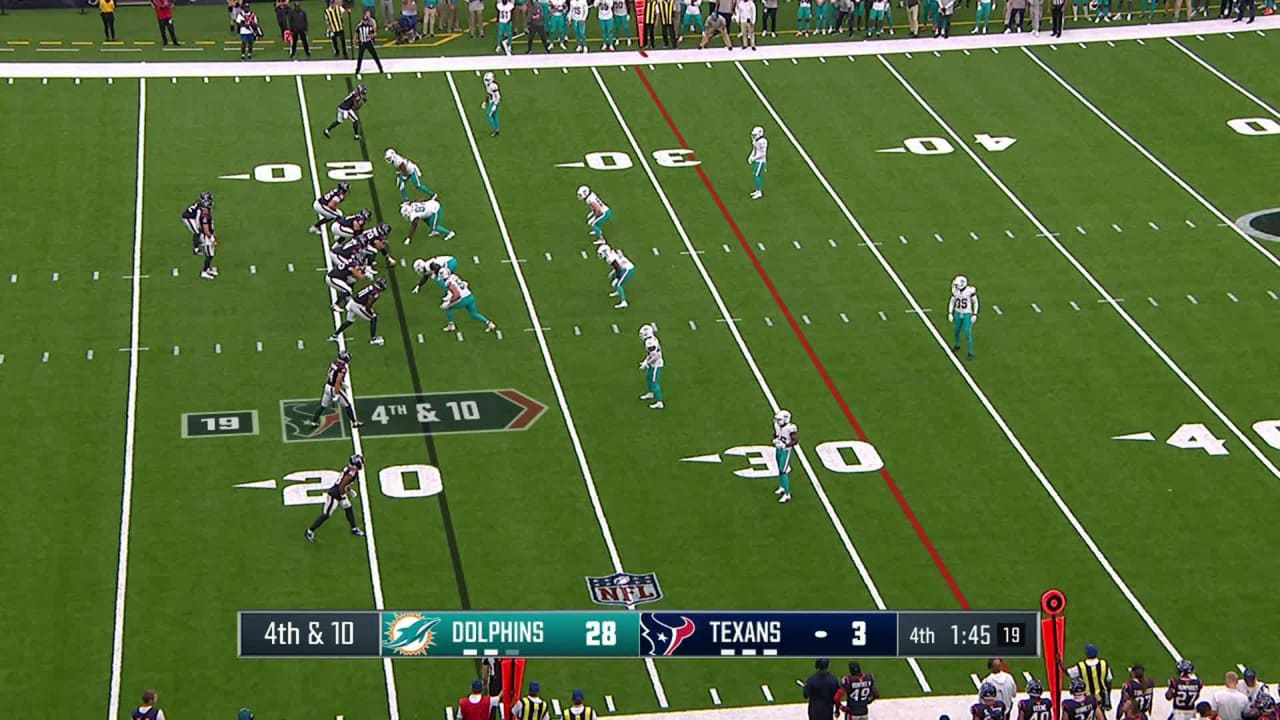 Houston Texans quarterback Davis Mills dots wide receiver Johnny ...