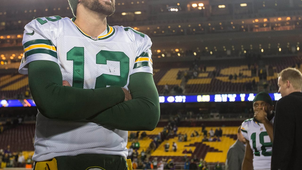 Aaron Rodgers guides the Packers back atop NFC North