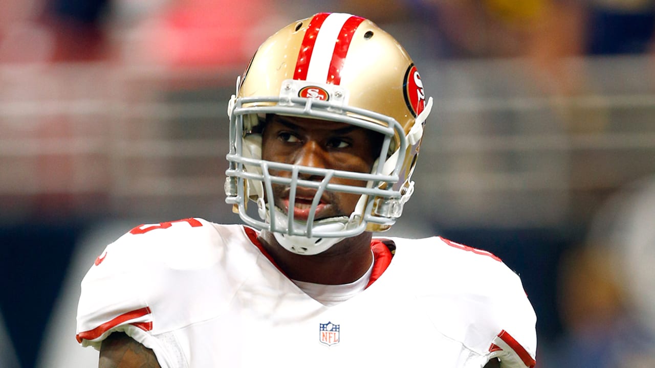 Vernon Davis traded by 49ers to Denver Broncos