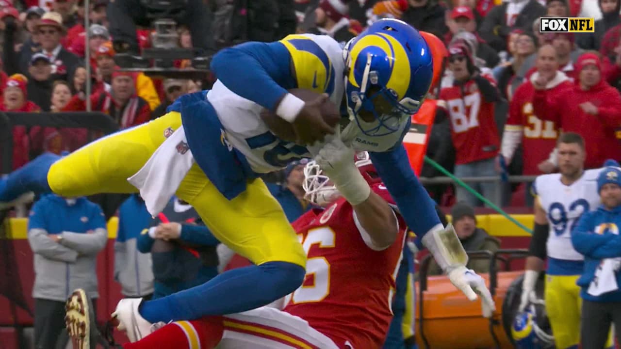 Kansas City Chiefs rookie defensive end George Karlaftis swarms Los ...
