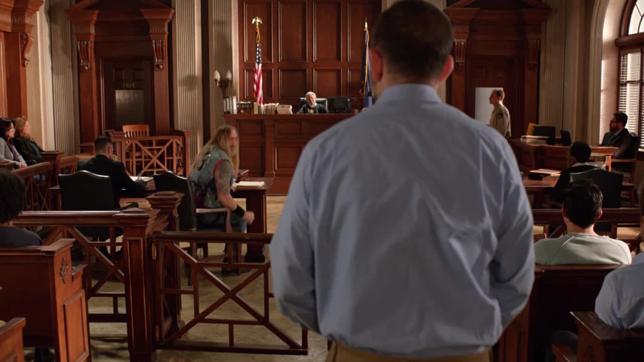 Jason Bateman mans the elevator in Hyundai commercial