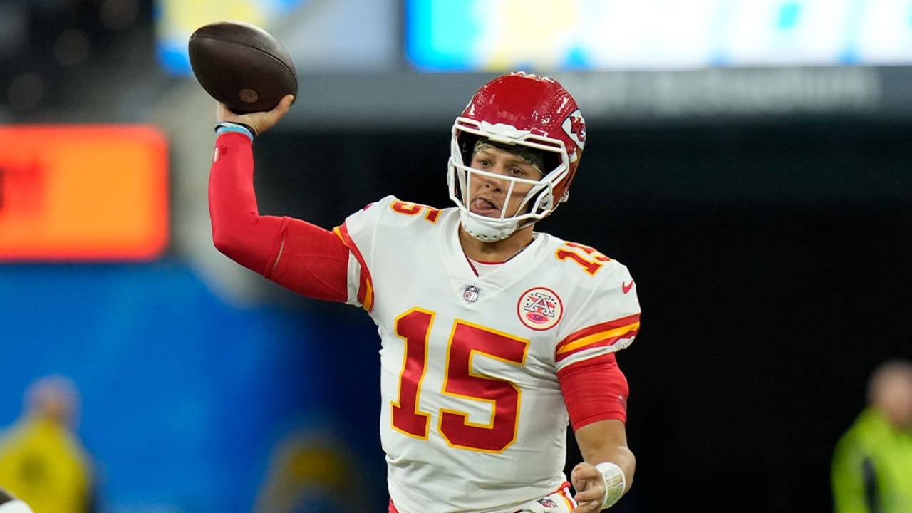 First completion from Kansas City Chiefs quarterback Patrick Mahomes to Chiefs tight end Travis ...