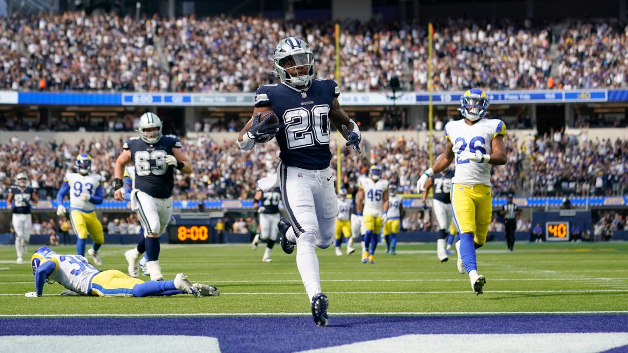 Can't-Miss Play: Dallas Cowboys running back Tony Pollard leaves ...