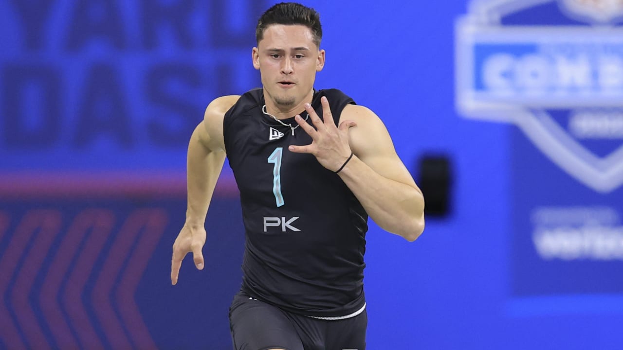 Cornerback Jalyn Armour-Davis runs an official 4.39-second 40-yard dash ...